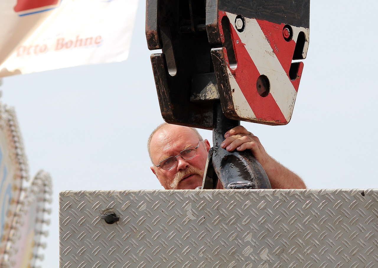 Rigging Safety – Iron Lot